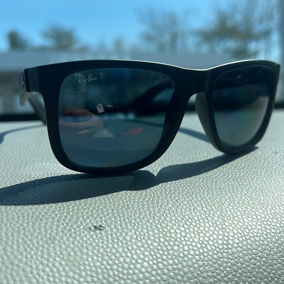 Ray-Ban | Accessories | Polarized Justin Classic Rayban | Poshmark